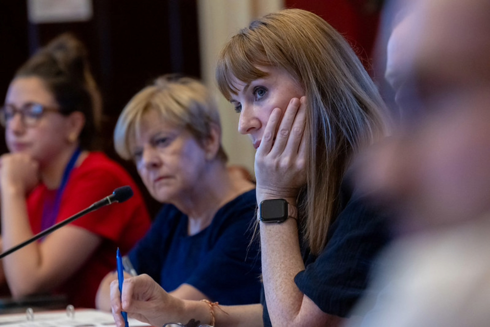 Rayner and Business Secretary clash over workers' rights reforms ...